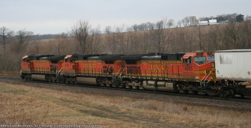 BNSF 4555
